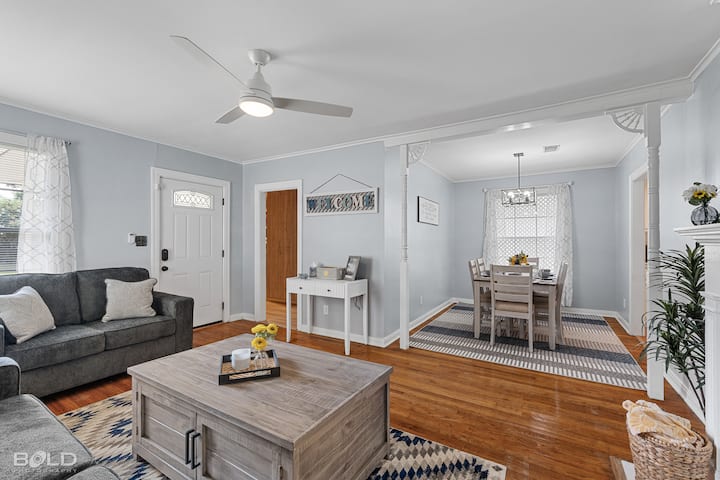 Safe, Broadmoor Haven | Spacious W/ King Bed - Bossier City, LA