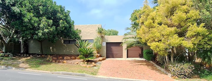 Somerset West Family Home Holiday Rental - Somerset West