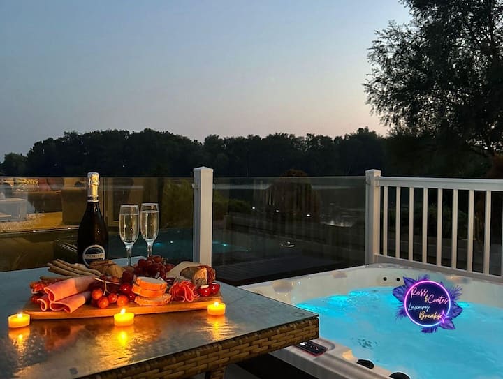 Bubble & Bait - 41 Fishing Lake - Woodhall Spa