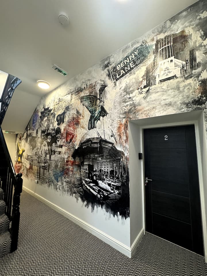 Apt 5: Free Parking, Self Check In, Wi-fi, Modern - Liverpool