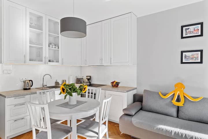 Apartment In A Historic Building - Varsovia
