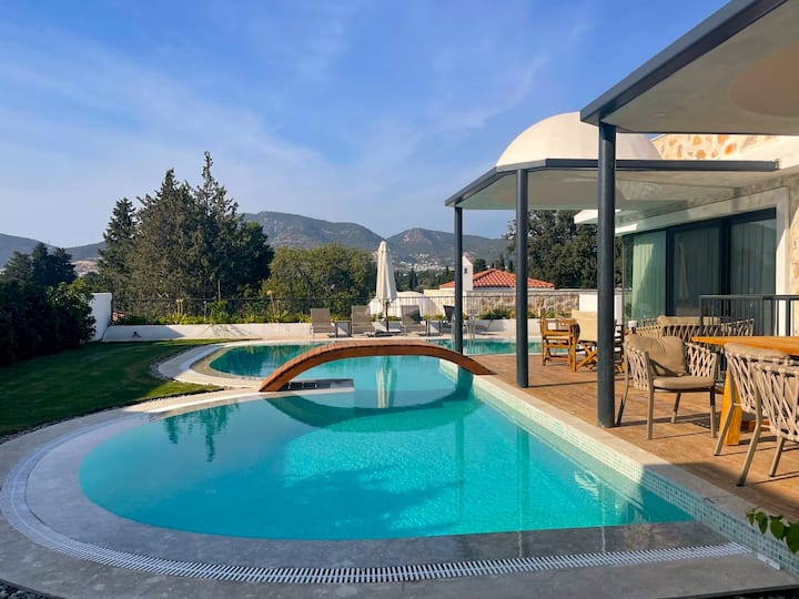 Comfy, Spacious, Stylish  Villa With Private Pool - Bodrum