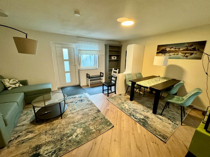 Cozy Apartment In The Basement - シュトゥットガルト