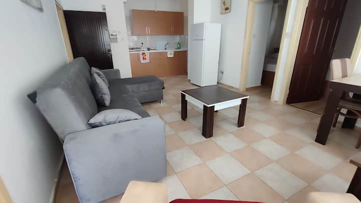 ŞEhir Merkezinde, Emu Karşısı, Denize 10 Dak. - Famagusta