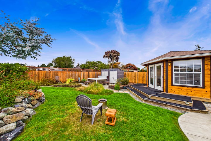 Redwood Oasis For Travel & Play - Eureka, CA