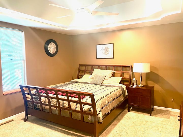 Big Room With Private Bathroom - Kansas City