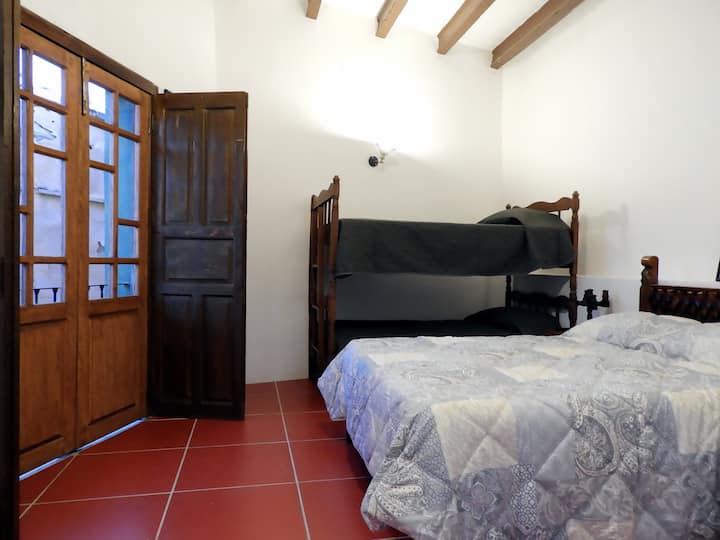 Majestic Room Balcony + Jacuzzi - Guanajuato