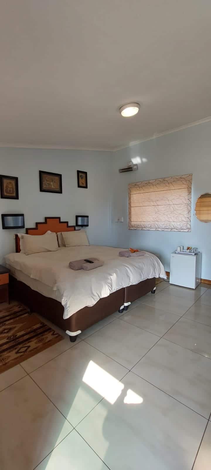 Tswingwana Guest Lodge Room 8 - Westonaria