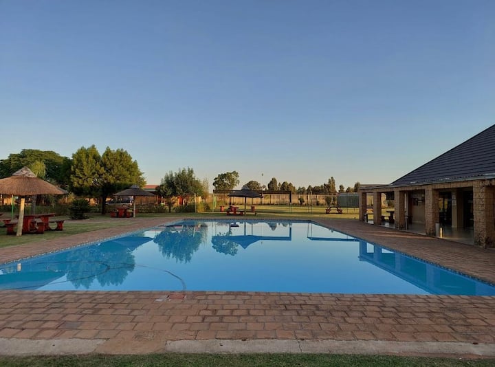 Tswingwana Guest Lodge Room A2 - Westonaria