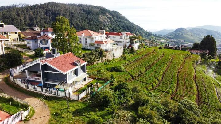 Two Bedroom Villa Living Room - Ooty