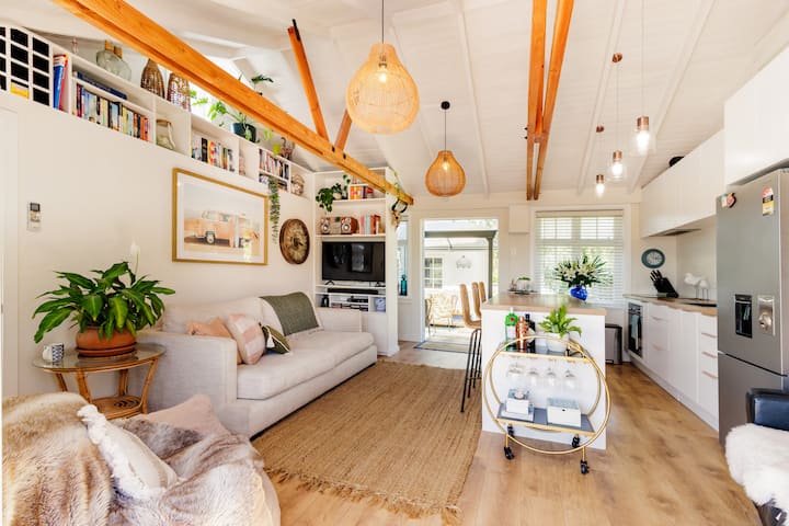 Cabbage Tree Cottage - Pegasus
