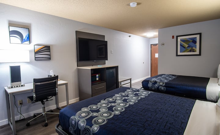 Coratel Inn Eagan Standard 2 Queen Bed Ns - Bloomington, MN