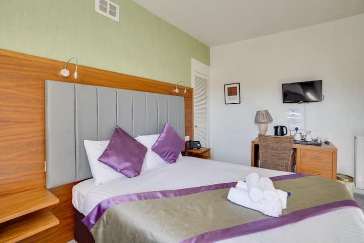 25% Off County Hotel Double En-suite Freeparking - Selkirk