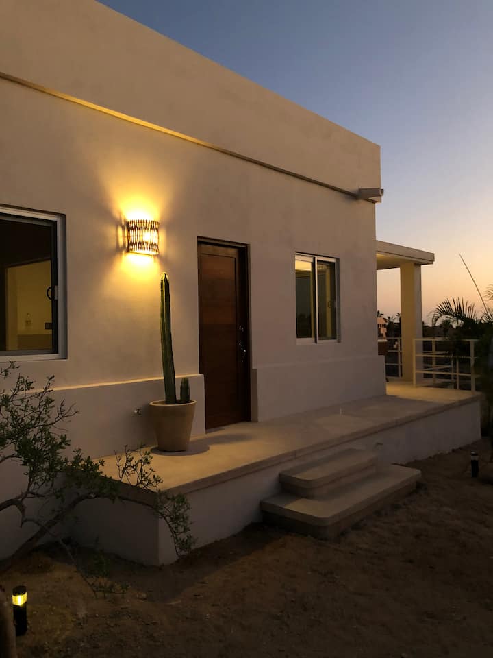 Brand-new Bright
Casa Lara - Todos Santos