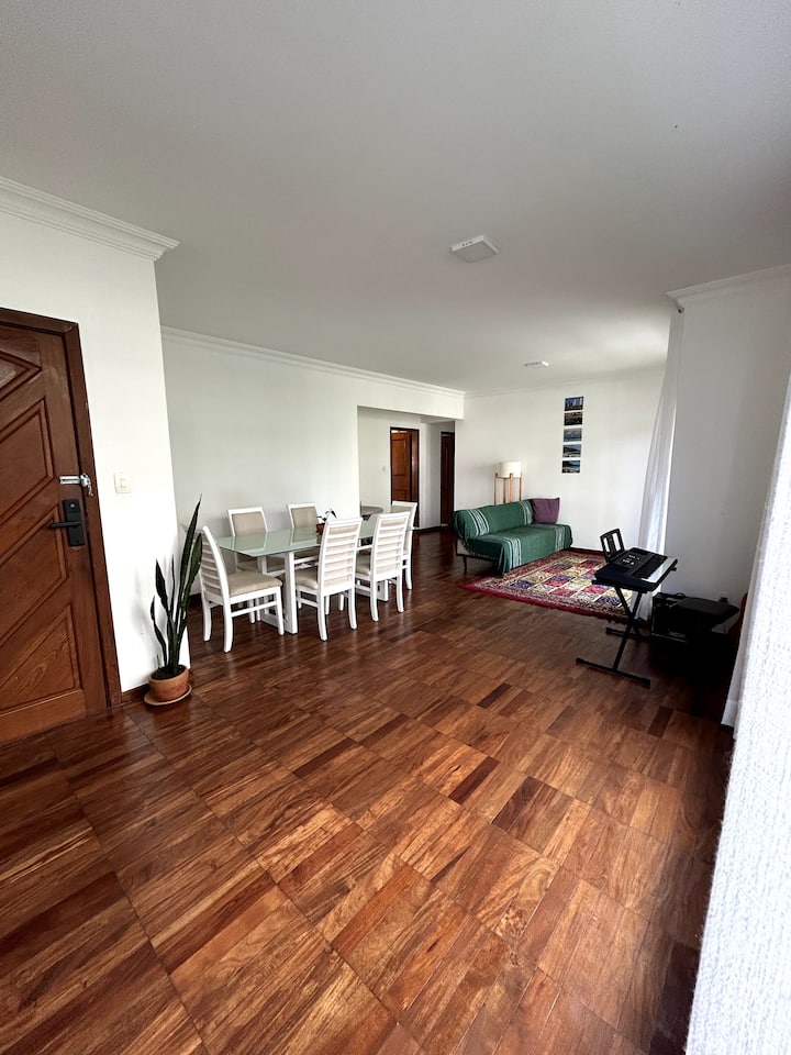 Spacieux 4 Chambres + Bureau (T7) - Barra, Brazil