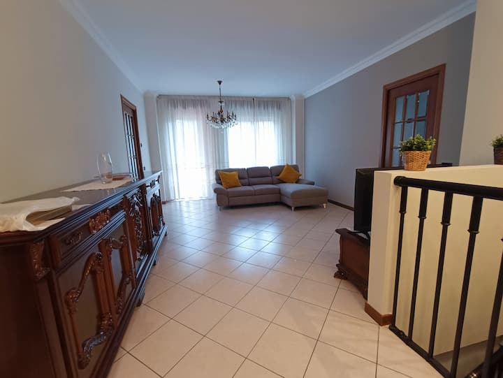 Casa Barbara, Spaziosa, Accogliente Luminosa - Lodi