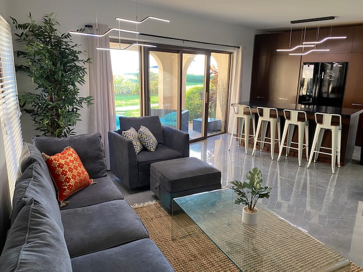 Luxury Ocean View Oasis On 7 Mile Beach - Isole Cayman