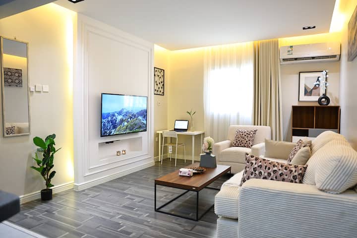 Luxurious Entire 1bd Apt - Self Entry - Riyad
