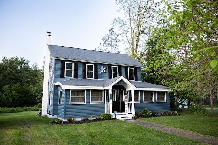 Heart Of The Catskills And Close To It All! - Roxbury, NY