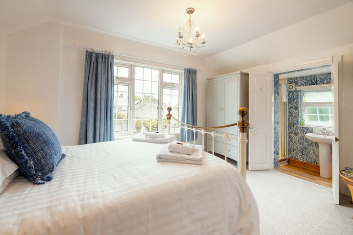 Fords House | Reef Room - Dartmouth