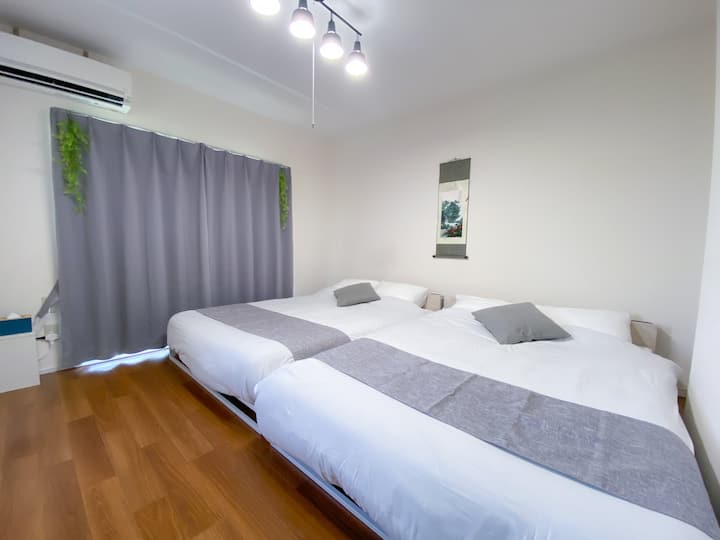 Big Sale[c202]予約制駐車場/usjに最適/京セラドーム,難波,海遊館へも快適 - Amagasaki