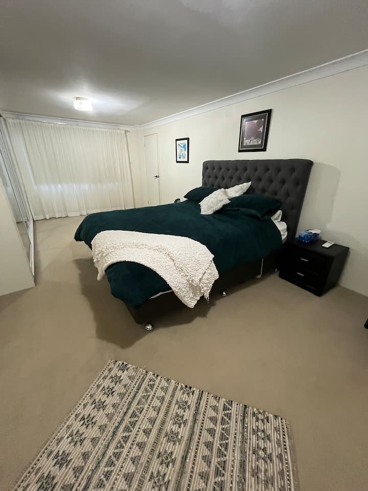 Shelly Beach Gardens Free Wi Fi  King Sized Bed. - Port Macquarie
