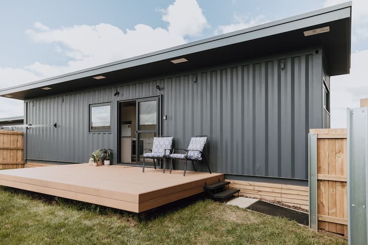 The Cosy Container, A Modern Retreat In Scottsdale - Dorset Council