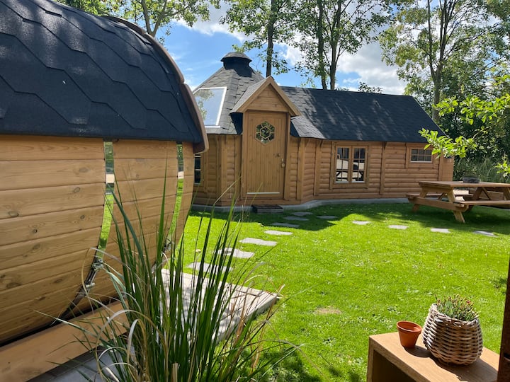 Finse Kota Met Prive Barrelsauna - Netherlands