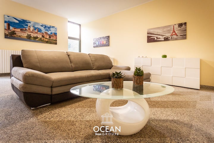 Casa Spaziosa, Zona Industriale |Goldensuitesitaly - Mantua