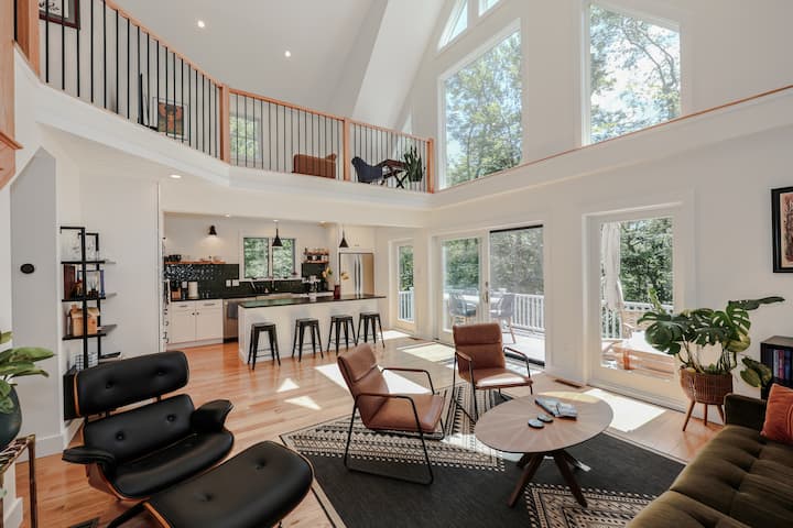 Modern & Peaceful Lake House Close To Ski Mtns - Marlow, NH
