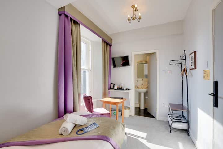 County Hotelsingle En-suite Roomcenterfreeparking - Melrose