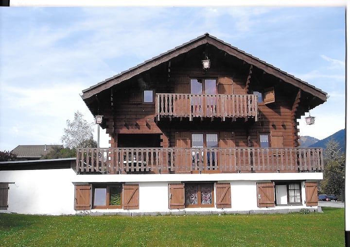 Chalet Familial Avec Jardin Pour 8 à 10 Personnes - Les Carroz d'Arâches
