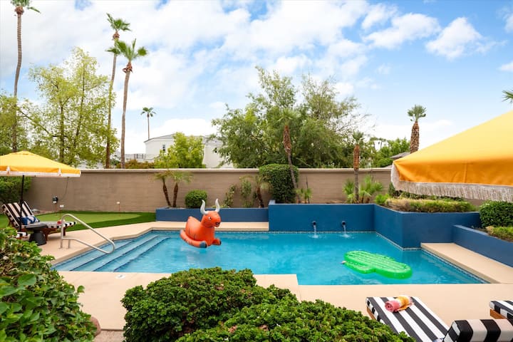 Designer Home W/ Heated Pool, Game Room, Lake View - Mesa, AZ