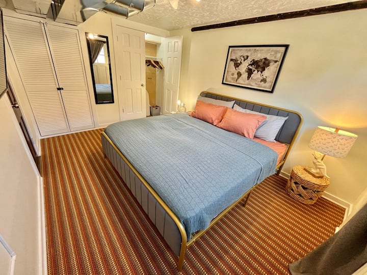 The Carriage Apartment - Omaha, NE