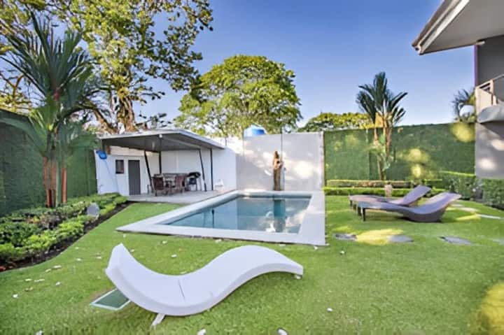 La Casa De Shiva En Jaco - Costa Rica