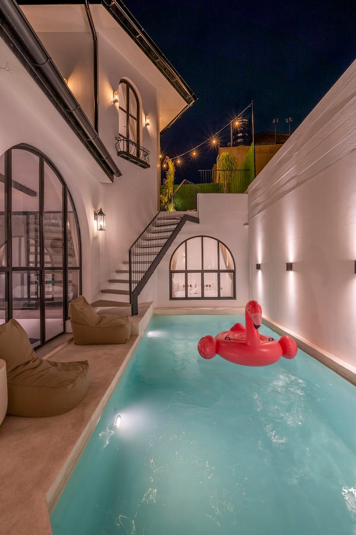 New 3 Bedroom Villa Near Atlas/finns Beach Clubs - Canggu