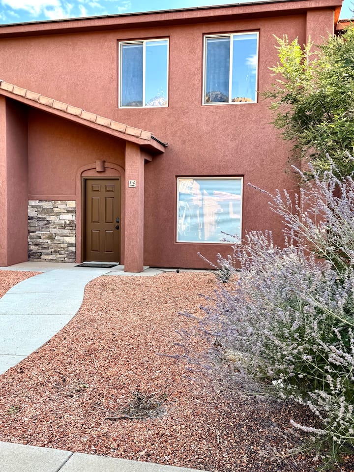 Baller On A Budget - Kanab, UT