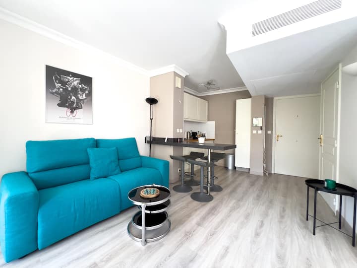 Charmant Studio Avec Terrasse - ibis Cannes Centre