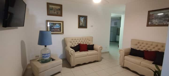 Malecon Habana Ocean Front Apartment - Havana