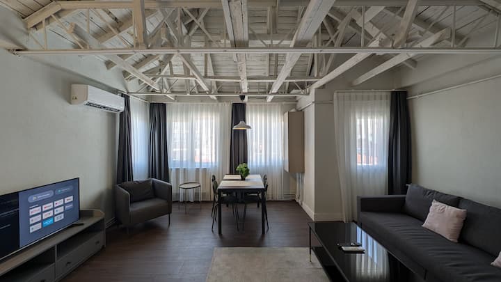 Chic Two Bedroom Penthouse #5 - Şişli