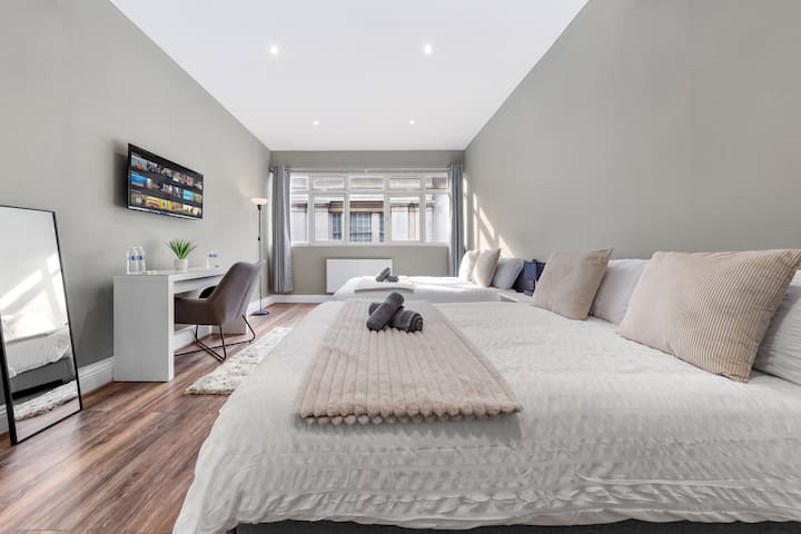 Twin Room & Private Bathroom By The Shard London - Londra