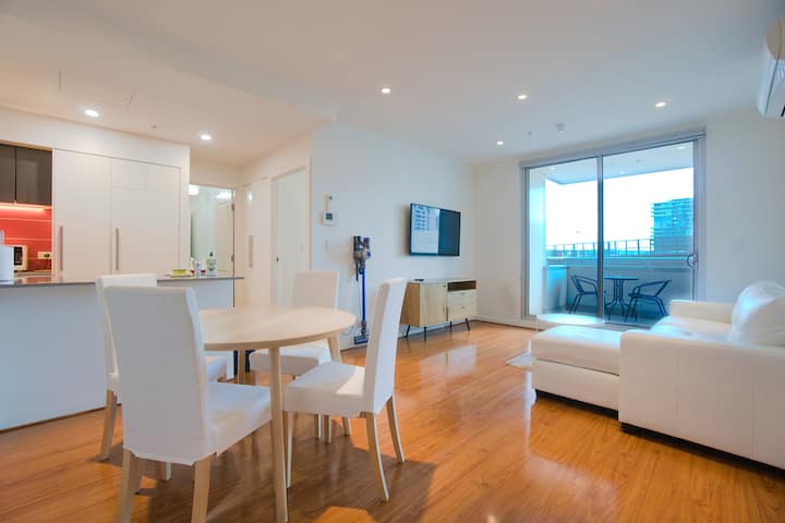 Amyra Residences On Rowlands Place - Unit 602 - Adelaide