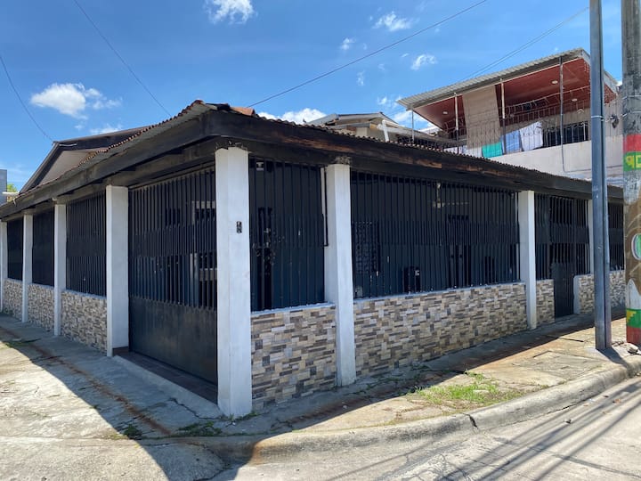 Casa De Descanso San Pedro Sula - Departamento de Santa Bárbara