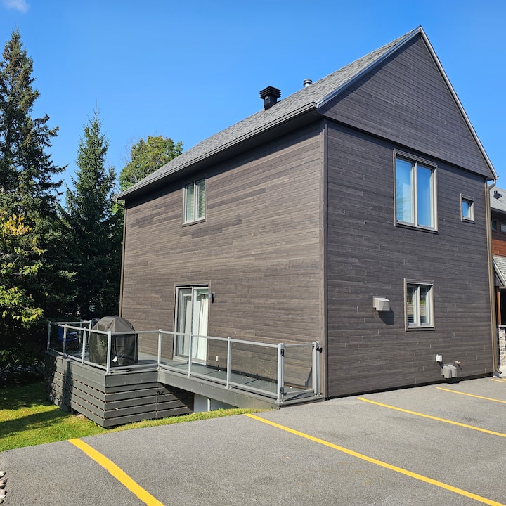 Maison De Ville Ski In/ski Out - Granby