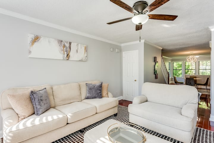 Unwind & Relax At Legacy Estates - Stone Mountain