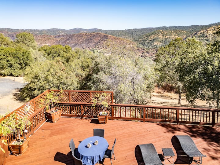 Treetop Villa @ Yosemite Mountaintop Retreat - Mariposa, CA