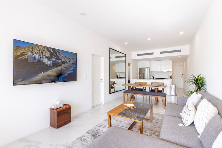 2bdr Condo | Walk To Beach & Marina - Cabo San Lucas