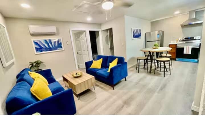 Big Family? 12p, Westside 3 Plex, A+b+c - El Paso, TX