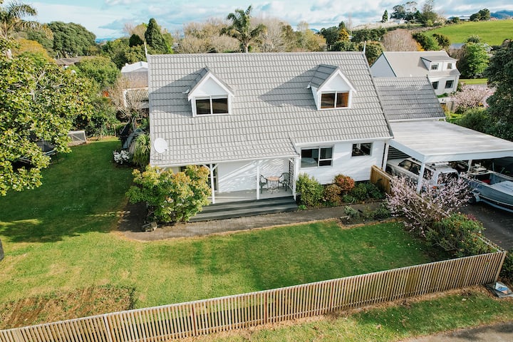 Athenree Bay Manor - Waihi Beach