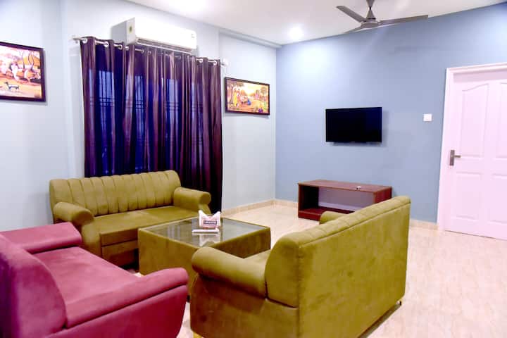 Ehsaas Luxury Homestay Without Kitchen - Varanasi